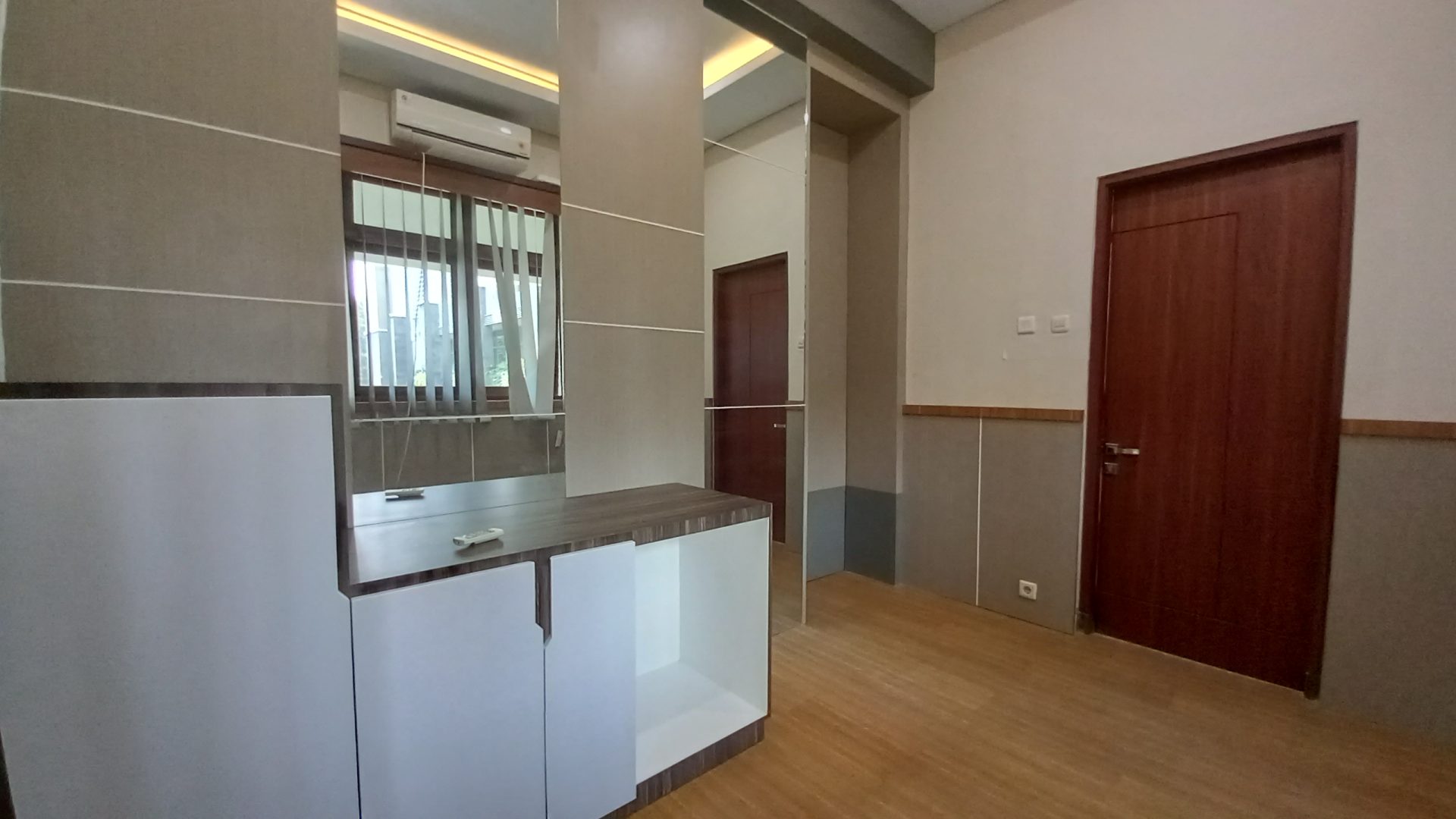 Ruang Dekan FH UGM - CV. Mitra Karya Utama